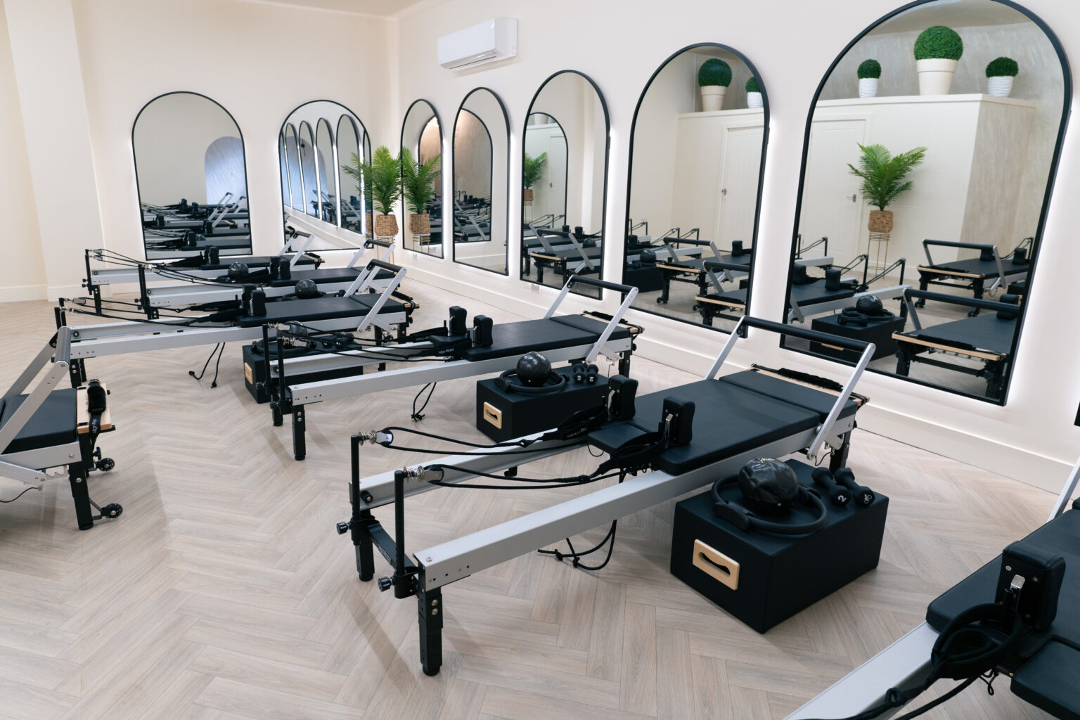 Studio 281 | Functional Fitness | HYROX | Reformer Pilates
